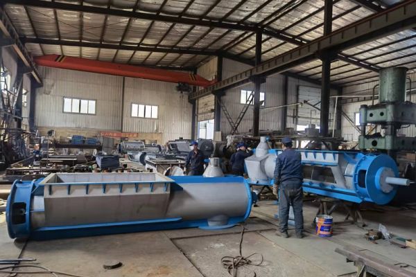 The function and application of the stacker reclaimer - JULI